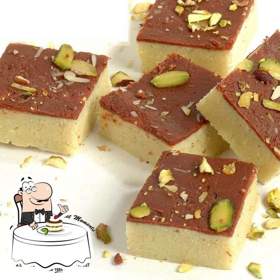Vipul Dudhiya Sweets, Ahmedabad, Dhananjay Tower - Restaurant reviews