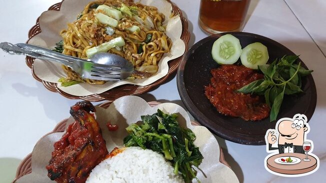 Cafe Senja, Tosari - Restaurant reviews