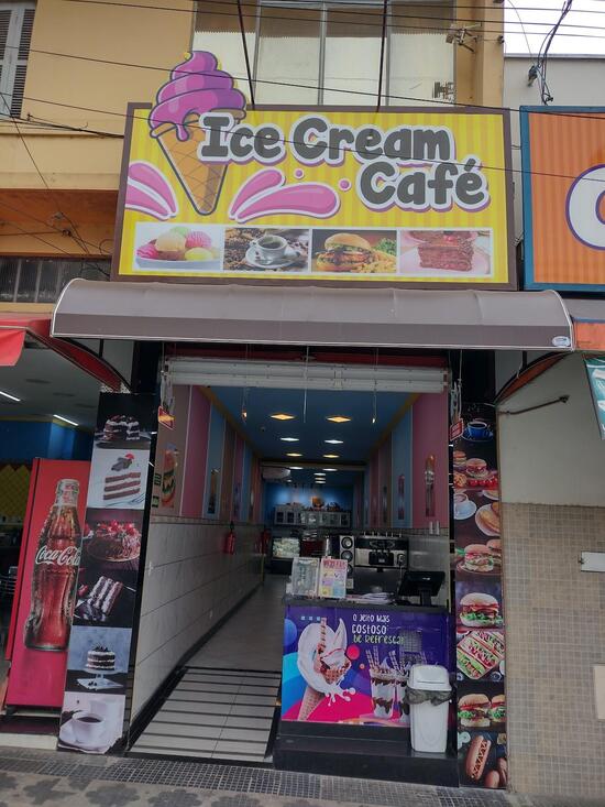 Menu at Ice Cream Café, Registro