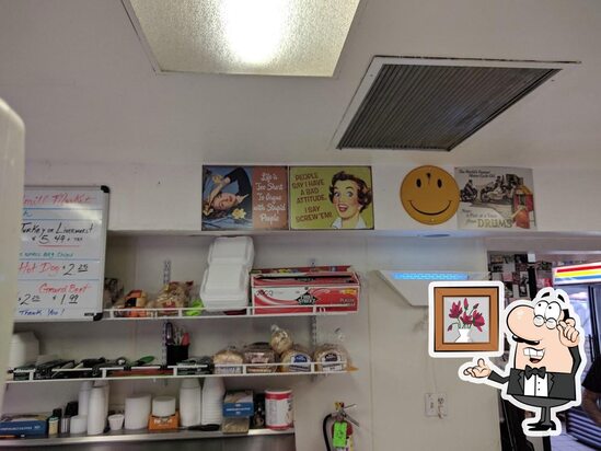 Windmill Market in Palm Springs - Restaurant menu and reviews
