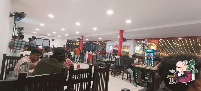 Zayn Kuzhimandhi, Odakkali - Restaurant menu, prices and reviews