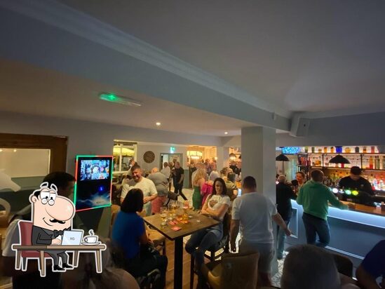 The Mount Tavern Public house & Restaurant, Wolverhampton - Restaurant ...