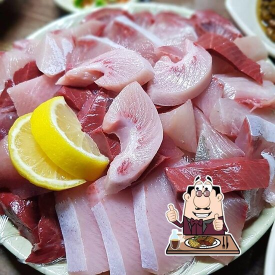 Sea Sliced Raw Fish Sarang restaurant, Seoul, 60 Donggyo-ro 27-gil ...