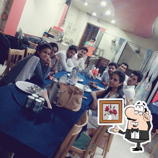 Menu at Hum Tum Restaurant, Jhansi