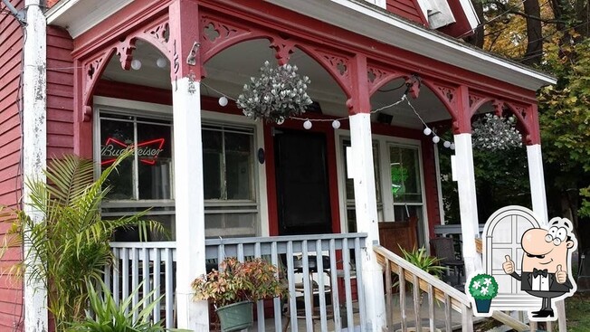 Sharon Valley Tavern in Sharon - Restaurant reviews