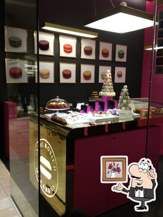 Postres Enric Rosich Macarons, Barcelona, Gran via de les Corts ...