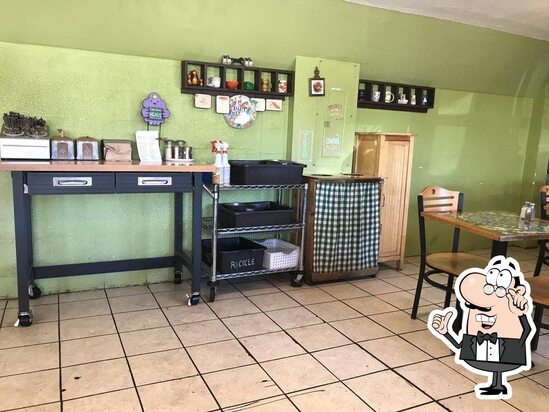 Sweet Pea Cafe, Tallahassee - Restaurant menu, prices and reviews