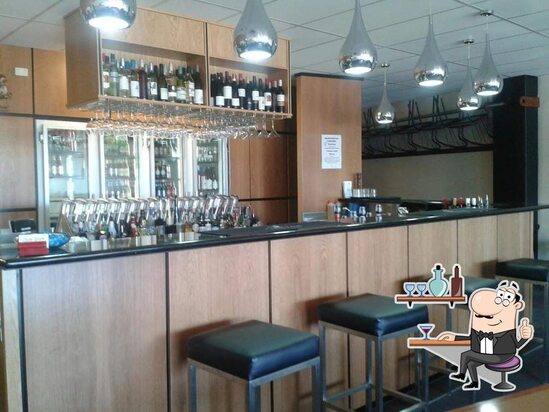 Loose Goose Bar & Restaurant, Esperance - Restaurant menu, prices and ...