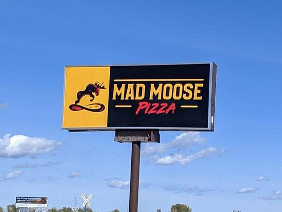 Menu at Mad Moose Pizza pizzeria, Saint Anthony