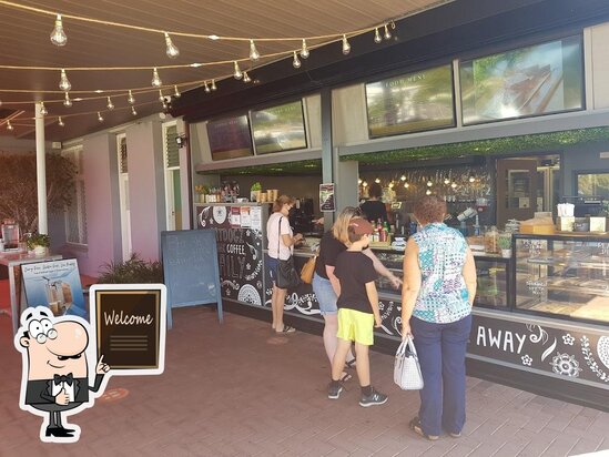 Menu at Fat Dogz Cafe - Hammett Street, Currajong