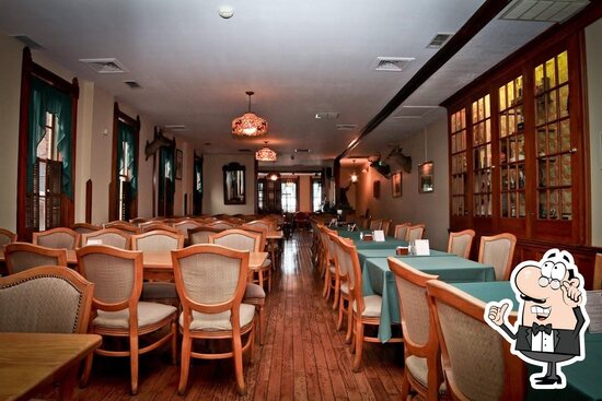 The Irish Lion Restaurant & Pub, Bloomington - Restaurant menu, prices ...