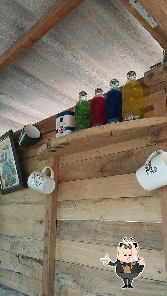 Pub y bar มะขาม คาเฟ่' ณ.พินทอง, Prakhon Chai