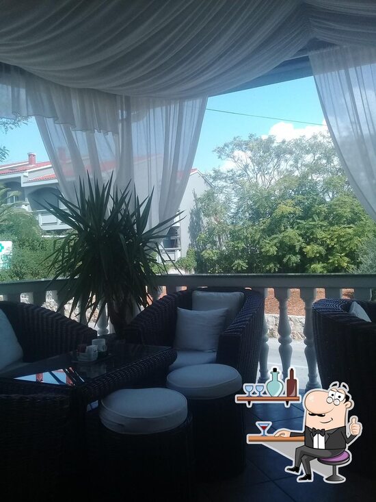 Vagabundo Bar, Vir - Restaurant menu, prices and reviews