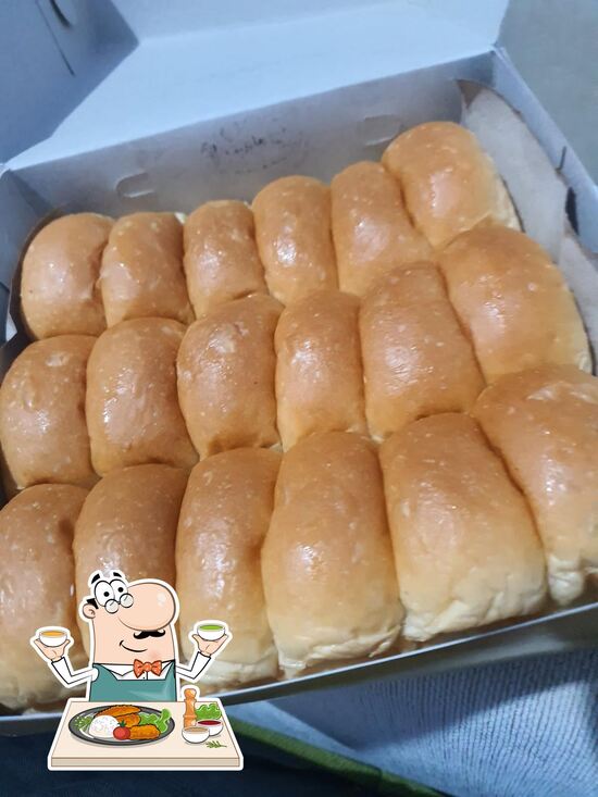 Assalamah Bakery Roti Maros (depan Telkom), Bau-bau - Restaurant menu ...