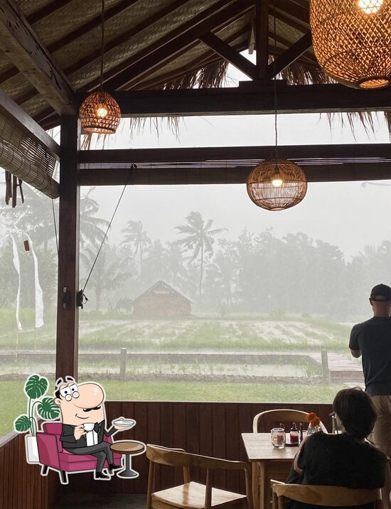Famo Cafe Kayu Putih, Tua - Restaurant menu, prices and reviews