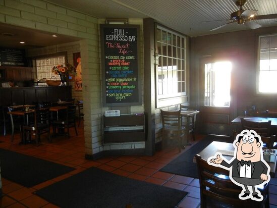 Menu at Ellie's Mutt Hut restaurant, Ukiah