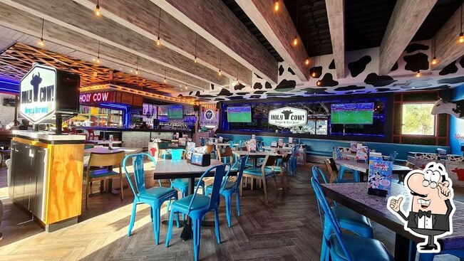 Holy Cow! Burger & Beer Joint - Linda Vista, Monterrey - Restaurant ...