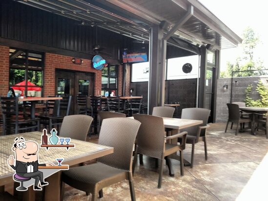 Crimson American Grill in York - Restaurant menu and reviews