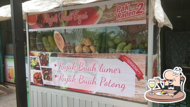 Kios Kelapa Muda Pak Raden restaurant, Batam, 23M4+F8P - Restaurant reviews