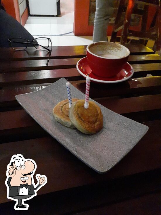 Skyhook Coffee Rooftop House and Kitchen, East Jakarta - Restaurant ...