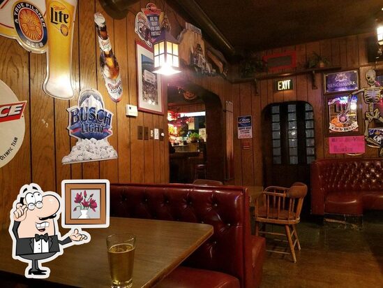 Red Coach Inn in Lakewood - Restaurant menu and reviews