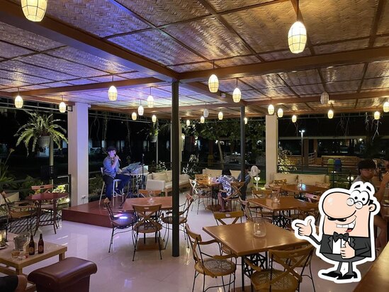 Naya Bar and Grill, Subic - Restaurant reviews