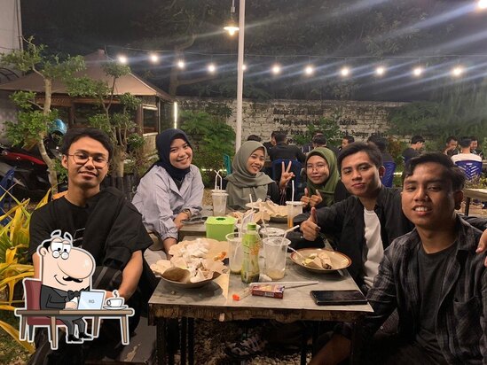 Niscala Cafe dan Resto, Pajagalan - Restaurant reviews