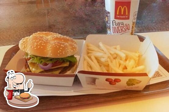 Menu at McDonald's TagusPark restaurant, São Marcos, Estrada Nacional ...