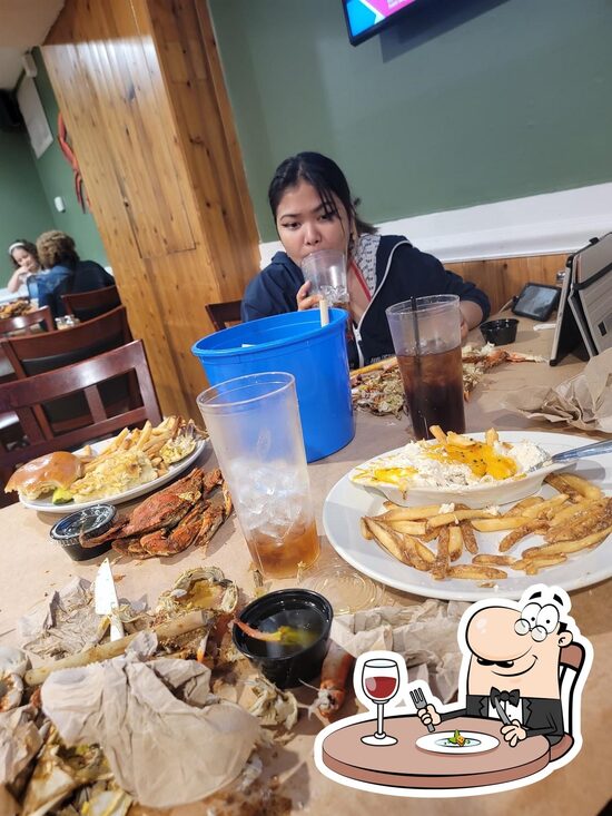 Skipjack's Crab Deck, Middle River - Restaurant menu, prices and reviews
