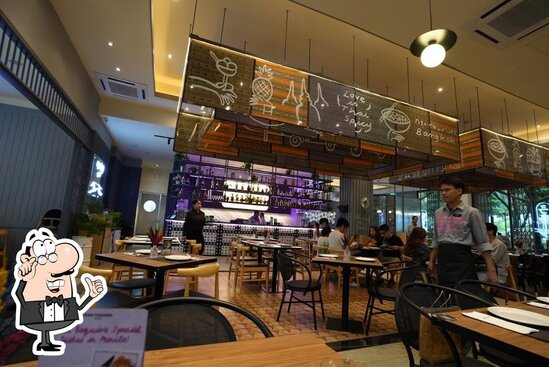 Menu at Greyhound Café Ayala Triangle restaurant, Makati