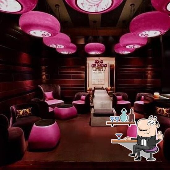 PINK PUB & GRILL, Bengaluru
