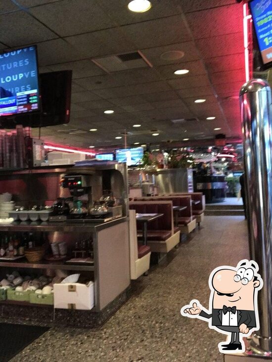 Colonnade Diner & Restaurant, 2001 Hylan Blvd in New York City ...