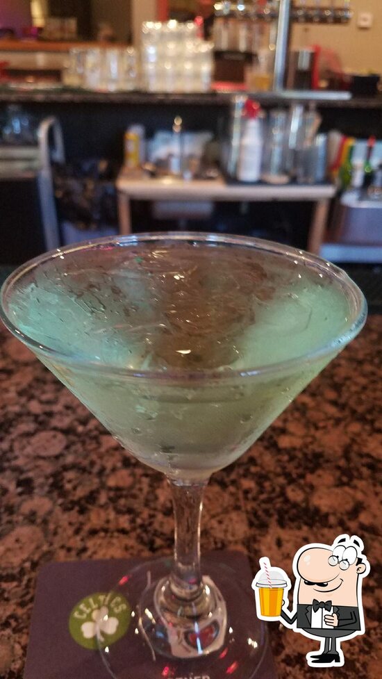 Cape Cod Irish Village, 512 Route 28 in Yarmouth - Restaurant reviews