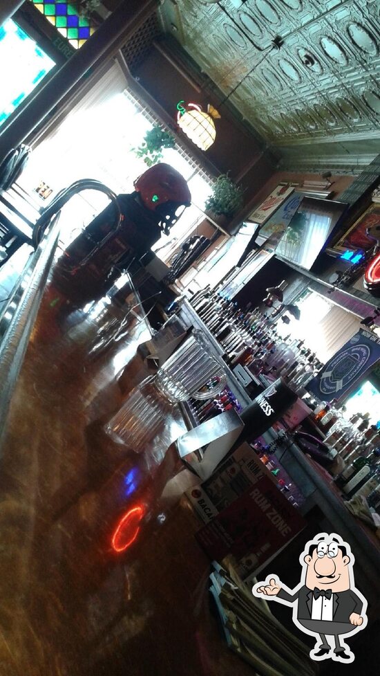 Prush's Bar & Grill, Wyandotte - Restaurant menu, prices and reviews
