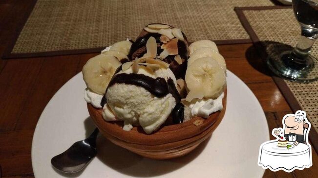 Atmosphere Resort Café restaurant, Bandung - Restaurant menu and reviews
