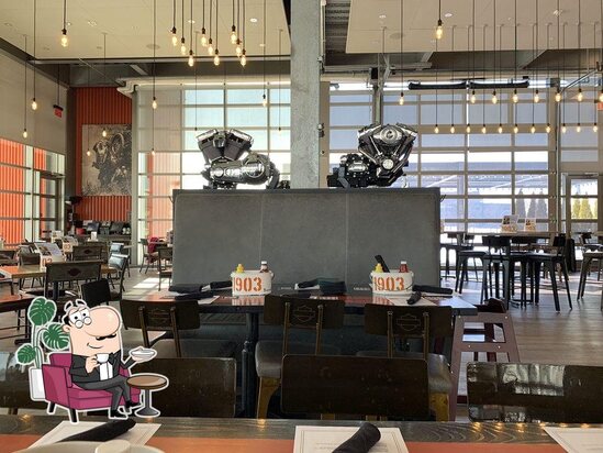 MOTOR Bar and Restaurant, Milwaukee - Restaurant menu, prices and reviews