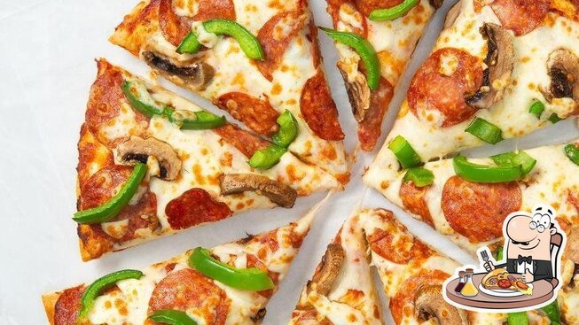 Menu at Pizza Hut pizzeria, Port Colborne