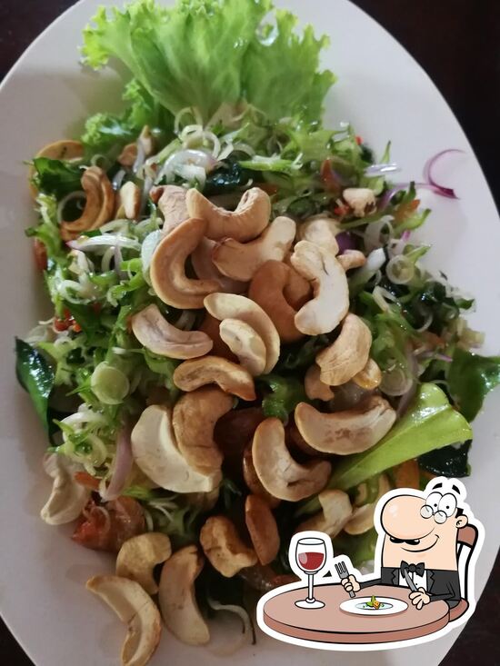 Chan Chaeng Seafood restaurant, Hua Sai - Restaurant reviews