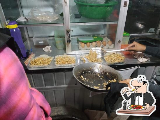 Menu at Lumpia Basah Nyonya Ayras'd restaurant, Karawang