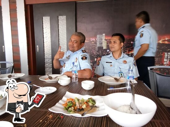 D'King Cafe & Resto, Subang - Restaurant reviews