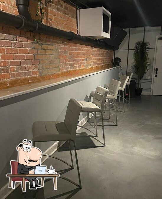 HALCYON Bar + Lounge, Raleigh - Menú del restaurante, precios y reseñas
