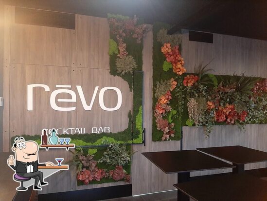 REVO cocktail bar, Fossona - Menu del ristorante, prezzi e recensioni