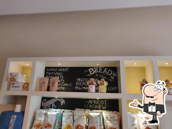 Pandhal Cake Shop Aluva, Kochi, Everest Building - Restaurant reviews