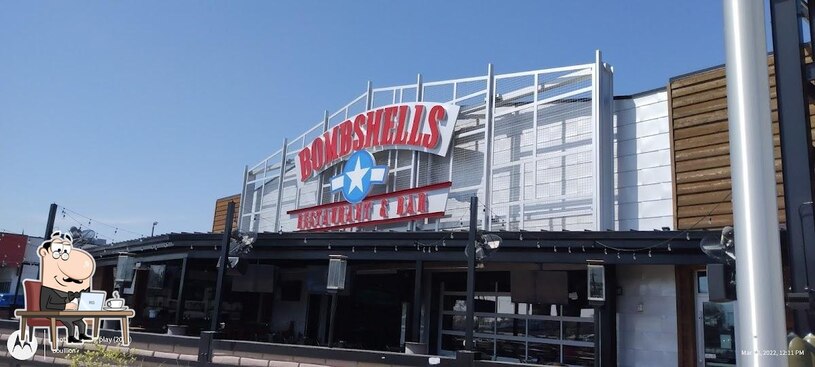 Bombshells Restaurant & Bar, Houston - Restaurant menu, prices and reviews