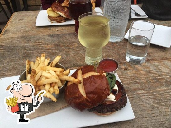 Carta del pub y bar Empire Burgers & Brew, Naperville