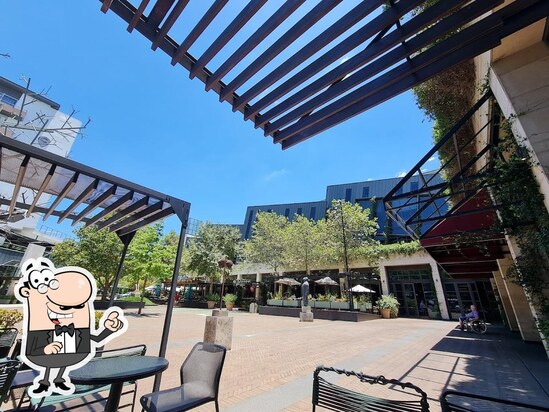 Menlyn Maine Central Square restaurant, Pretoria - Restaurant reviews