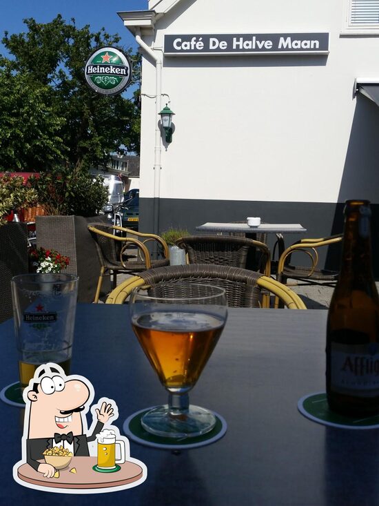 Café De Halve Maan, Schiedam - Restaurant menu, prices and reviews