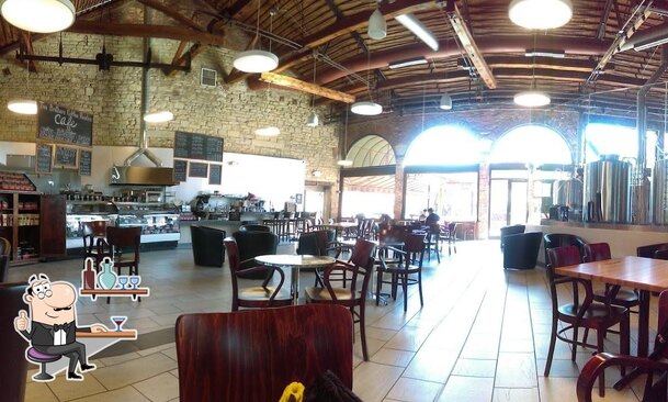 Two Brothers Roundhouse, Aurora - Restaurant menu, prices and reviews