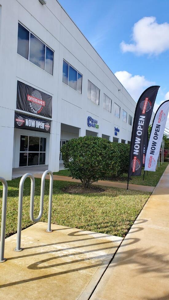 Offerdahl's Off-The-Grill (FTL-Cypress Creek), 2122 W Cypress Creek Rd ...
