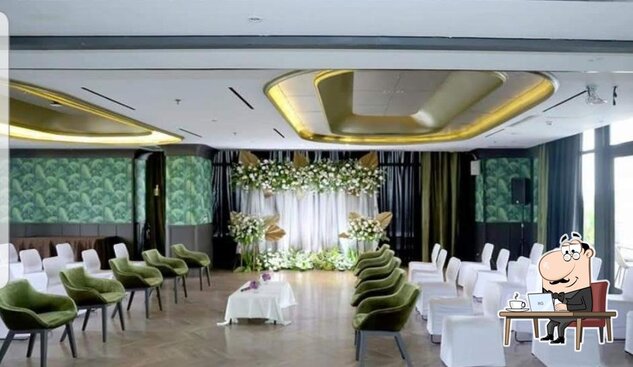 Sixty Resto & Bar, South Jakarta - Restaurant menu and reviews